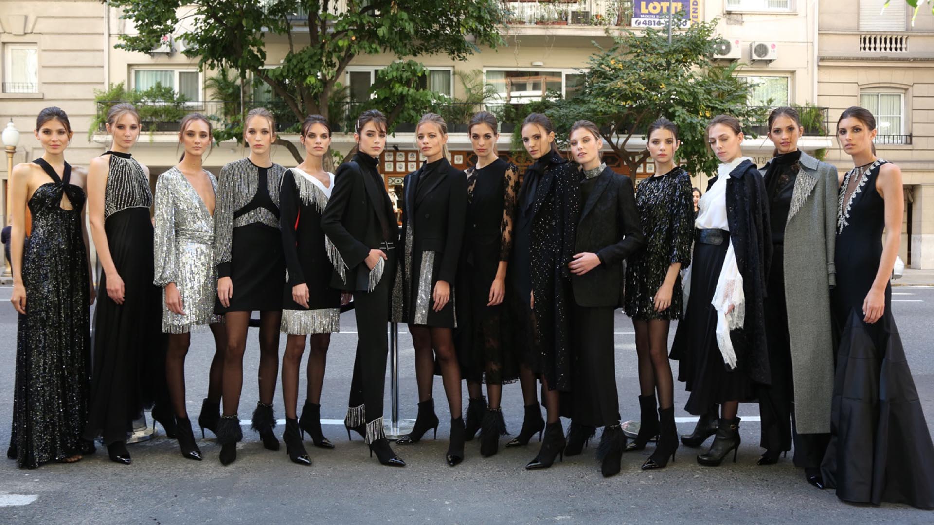 Ménage à Trois: pasarela en la calle y un front row de lujo - Revista ...