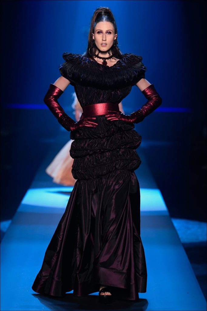 Jean Paul Gaultier a puro color y sofisticación en París - Revista Para Ti