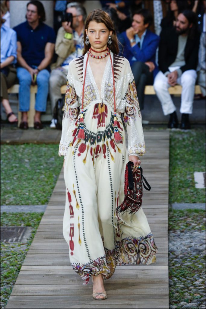 El espíritu boho chic invadió la pasarela de Etro - Revista Para Ti