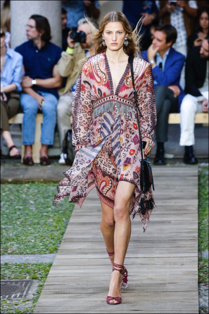 El espíritu boho chic invadió la pasarela de Etro - Revista Para Ti