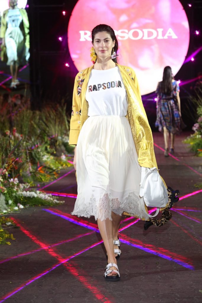 Rapsodia se inspira en una mujer que ama la naturaleza - Revista Para Ti