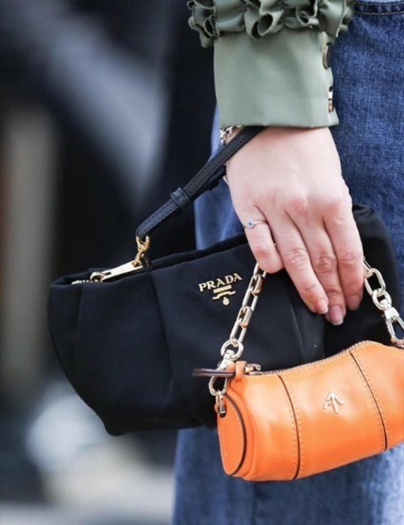 Las mini carteras son la tendencia 2020 en accesorios: ¡mirá cómo ...