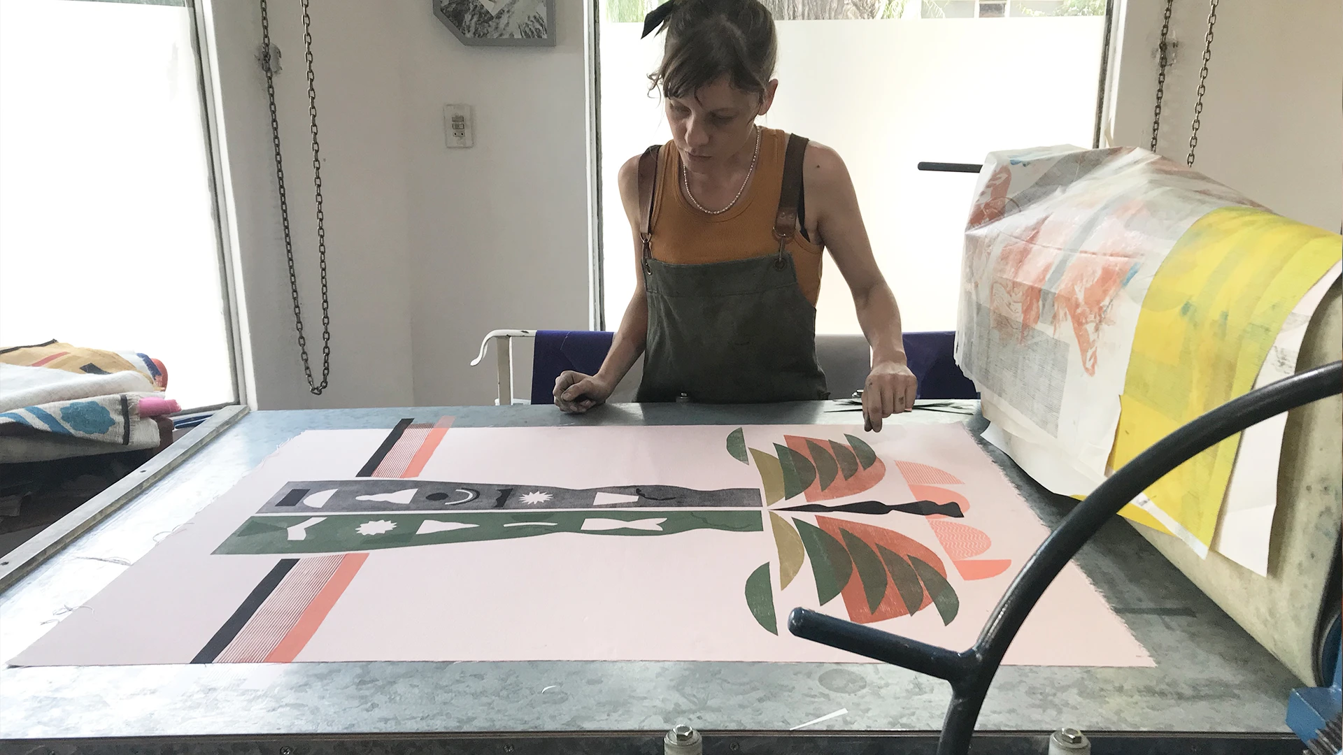 Dos amigas artistas crearon su propio taller de grabado y lo ...