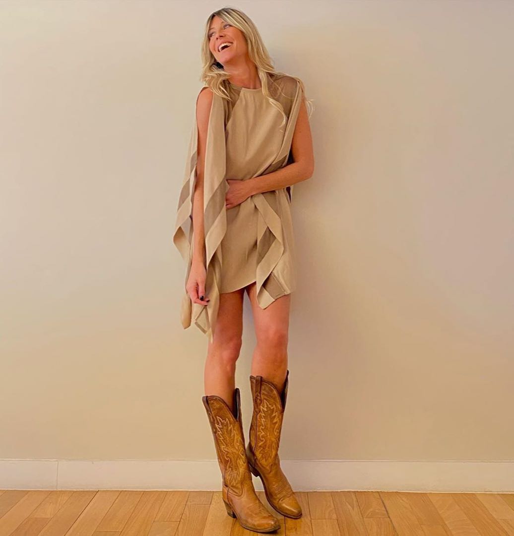 Sole Solaro se adelantó al frío y se armó 3 looks con botas – Para Ti