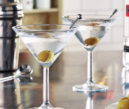 En el Día del Martini, cómo se prepara el trago de película "al estilo ...
