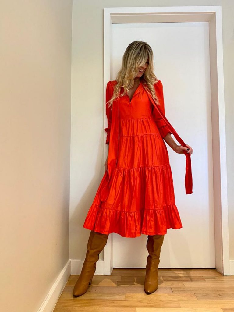 Sole Solaro es una chica al rojo vivo (con un look súper favorecedor ...