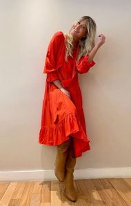 Sole Solaro es una chica al rojo vivo (con un look súper favorecedor ...