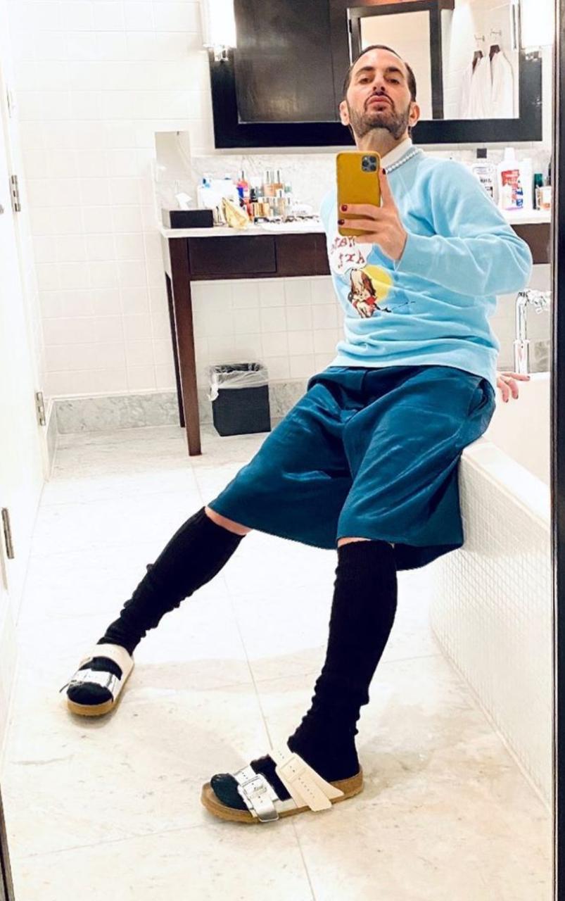 Los baños de famosos más insólitos que vemos a través de las redes ...