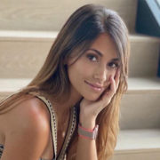 Antonela Roccuzzo deslumbró con un look veraniego «sunflower» – Para Ti