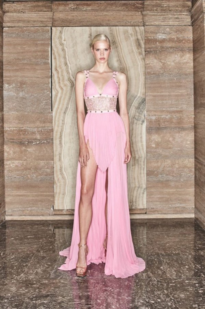 El grito de la moda positiva, a todo color y glam de Atelier Versace ...