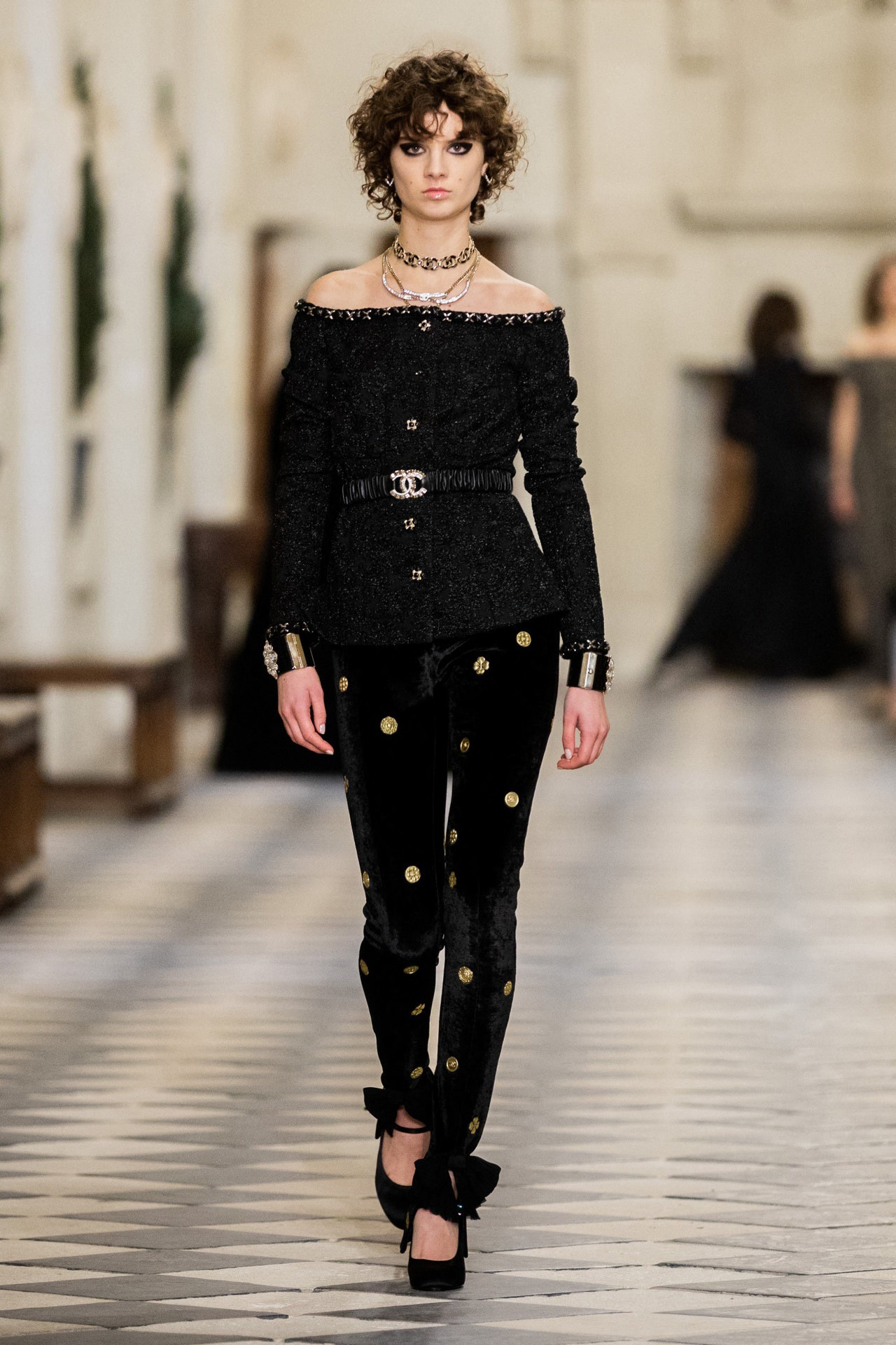 Espectacular desfile de Chanel: rindió tributo al trabajo artesanal y ...