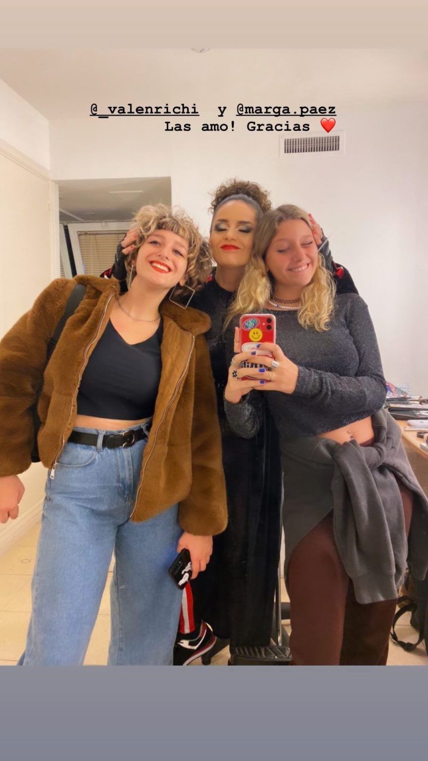 Así están hoy las hijas de Romina Richi: la acompañaron en su debut en ...