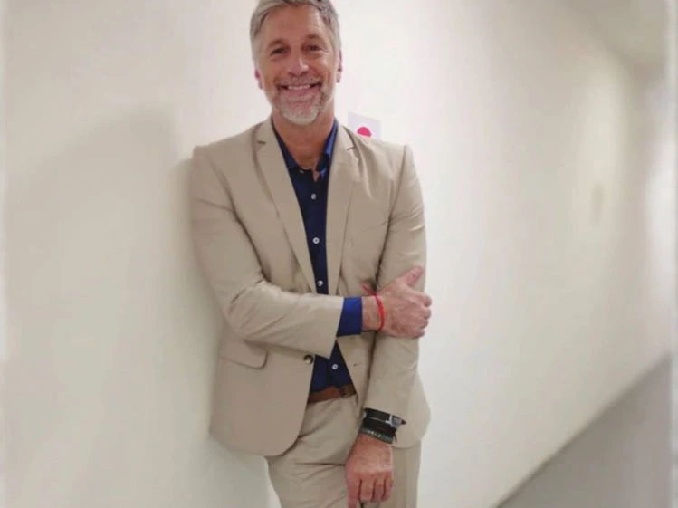 Horacio Cabak reapareció en la radio y dijo: "No pierdan tiempo ...