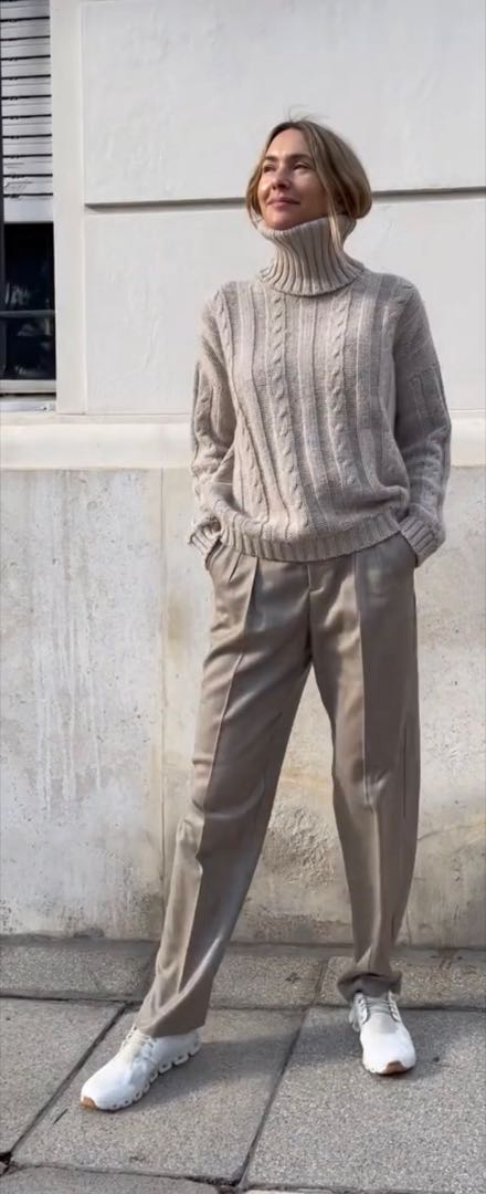 Andrea Burstein apuesta a un look clásico y urbano pero con mucho ...