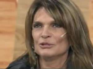 Tendencia canas: cómo conseguir un look espléndido (sin pasar por el ...