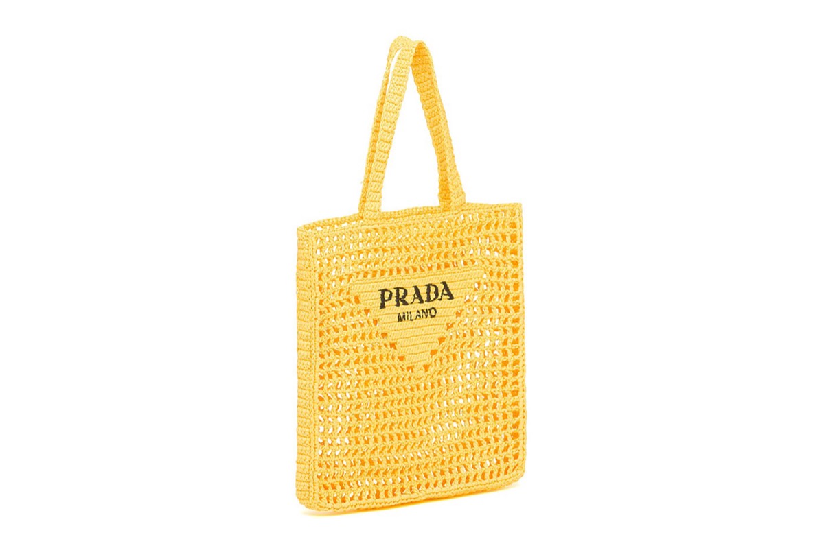 Prada presenta sus nuevas carteras que serán las protagonistas de tus ...