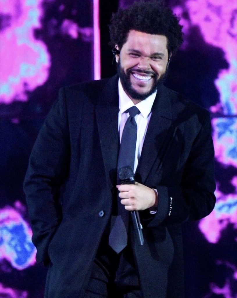 ¿Angelina Jolie y el cantante The Weekend juntos? - Revista Para Ti