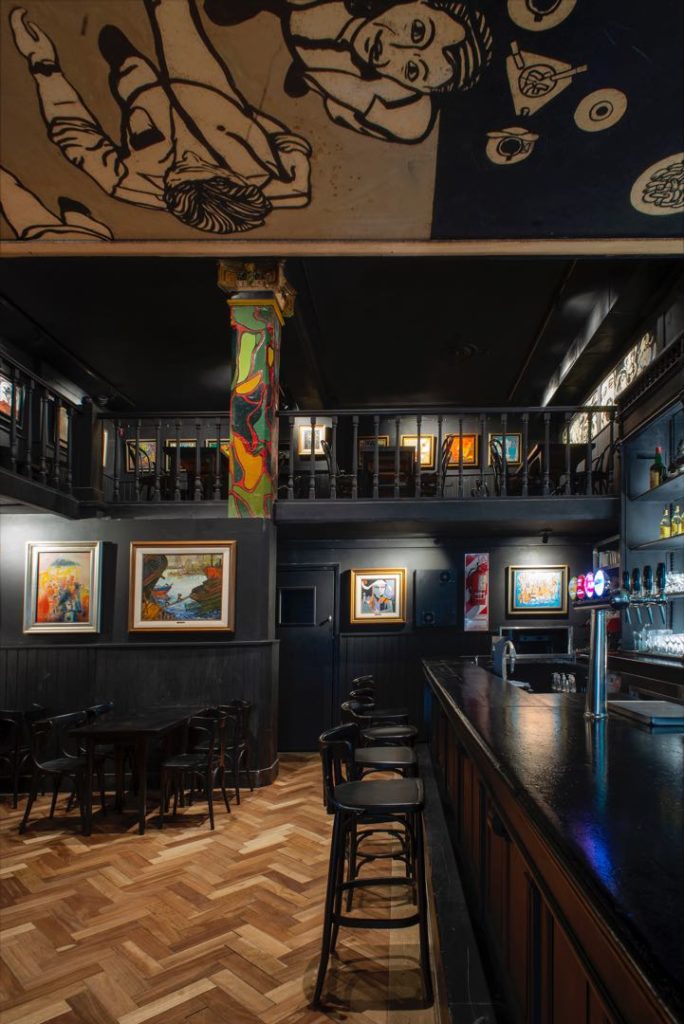 Bárbaro Bar: un notable que vuelve renovado de la mano del estudio de ...