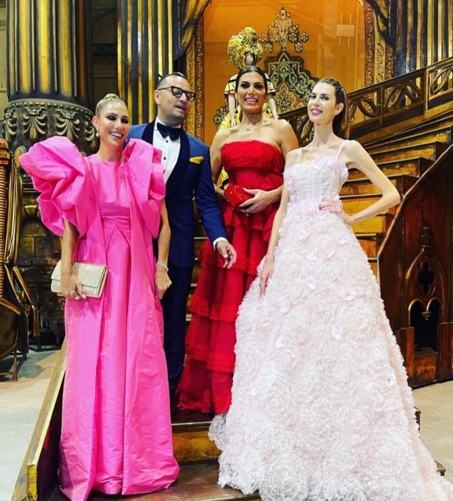 Los espectaculares looks de gala en la presentación del libro de Fabián ...