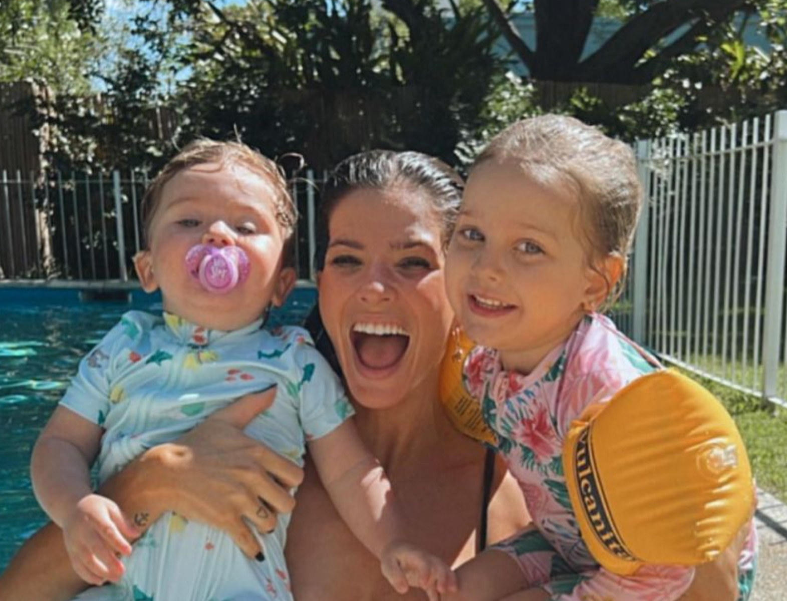 Eugenia Suarez Y Su Bebe