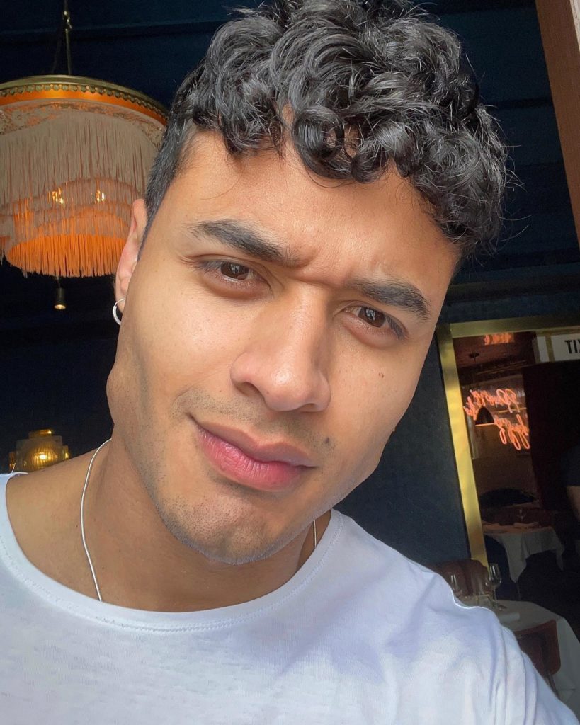 Quién es Felipe Londoño, el protagonista de la exitosa serie de Netflix ...