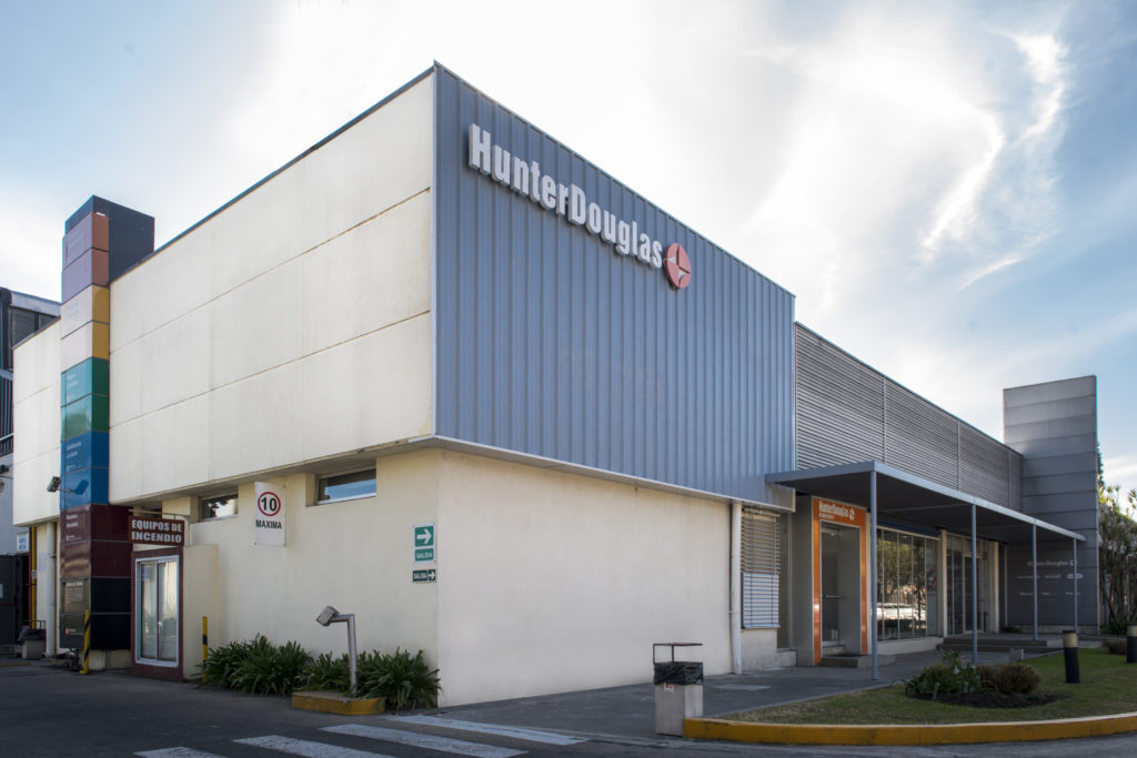 Visita a la fábrica de Hunter Douglas: conocimos por dentro a la ...