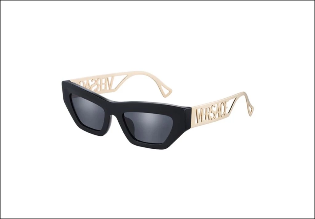 Versace presenta sus nuevos complementos más fashion de la temporada ...