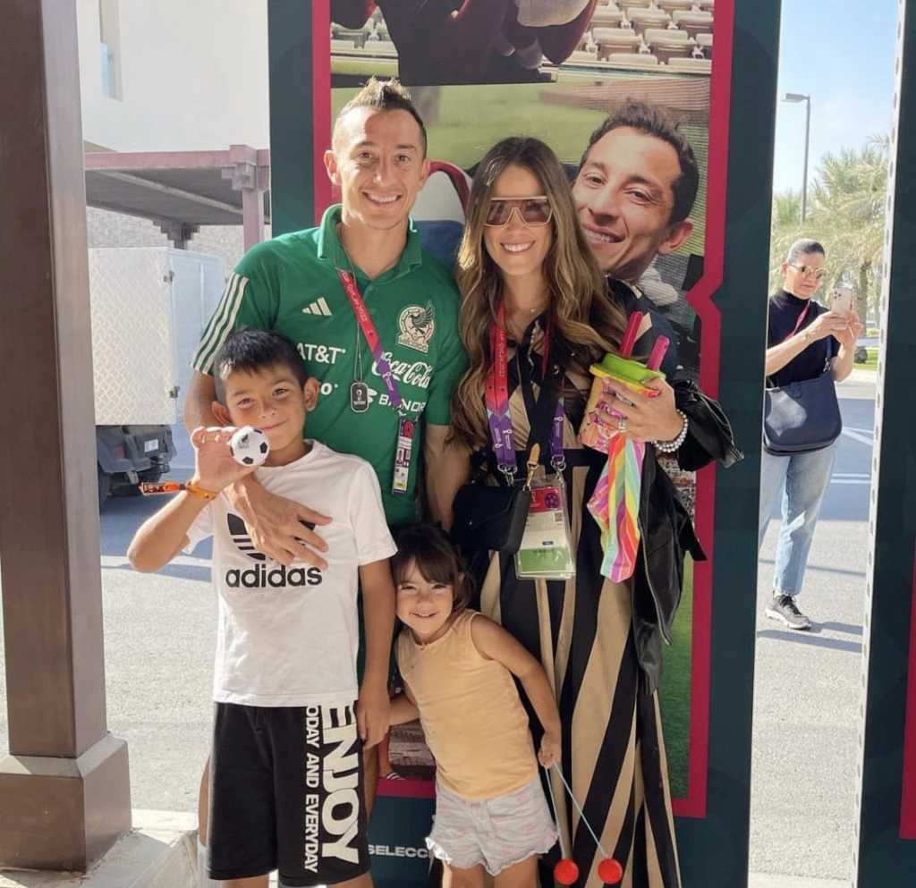 Quién es Sandra de la Vega, la esposa del capitán de la selección ...