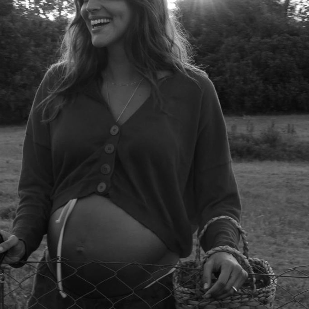 El video de Calu Rivero mostrando cómo se mueve su bebé en la panza ...