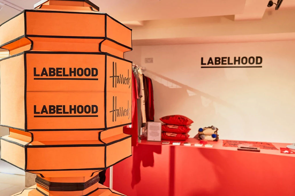 LabelHood inauguró una tienda emergente de Harrods para celebrar el Año del Conejo - Revista Para Ti