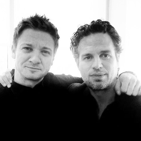 Jeremy Renner, en estado crítico - Revista Para Ti