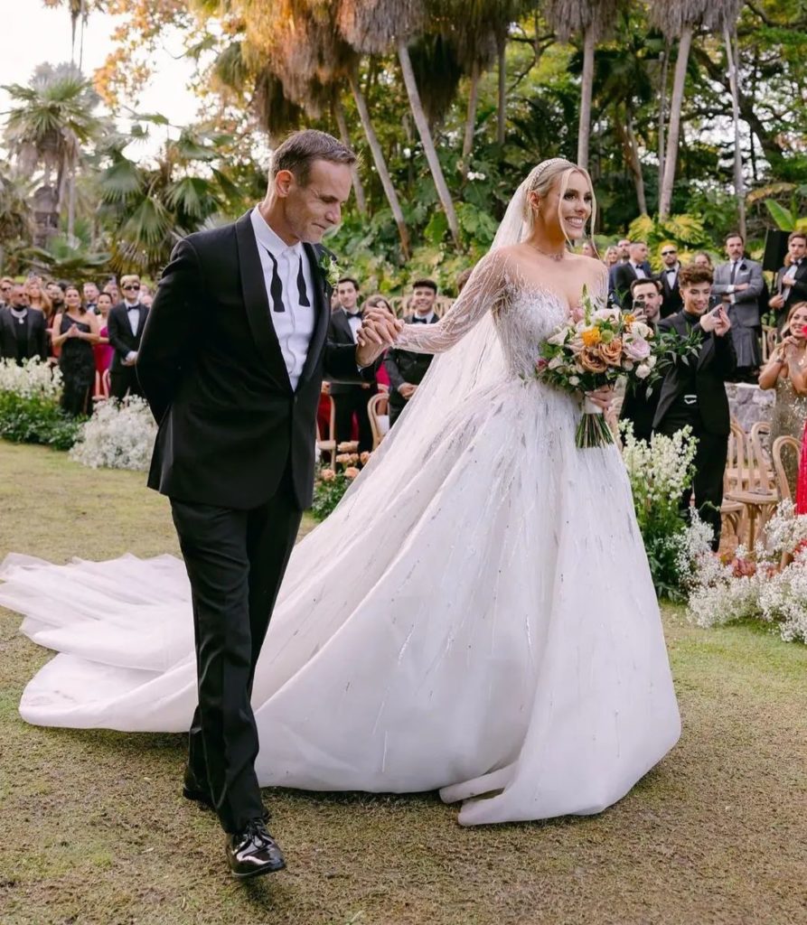 Las fotos del espectacular casamiento de Lele Pons y Guaynaa - Revista ...