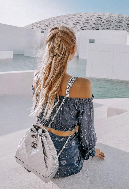 Así se suma el metalizado a tus looks urbanos - Revista Para Ti