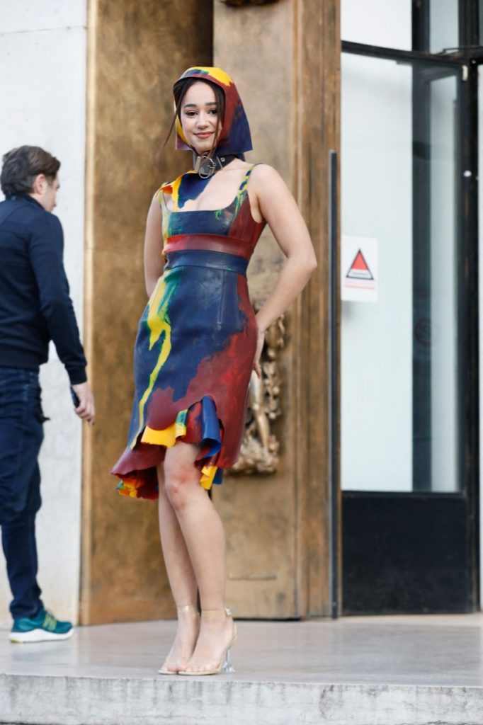 Vidriera: 12 looks de alto impacto en el street style del desfile Paco ...