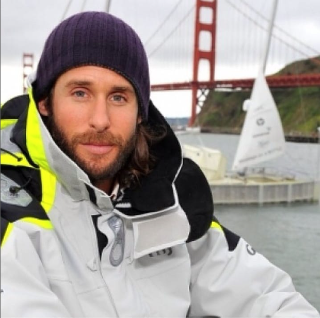 Quién es el multimillonario que señalan como el nuevo amor de Angelina ...