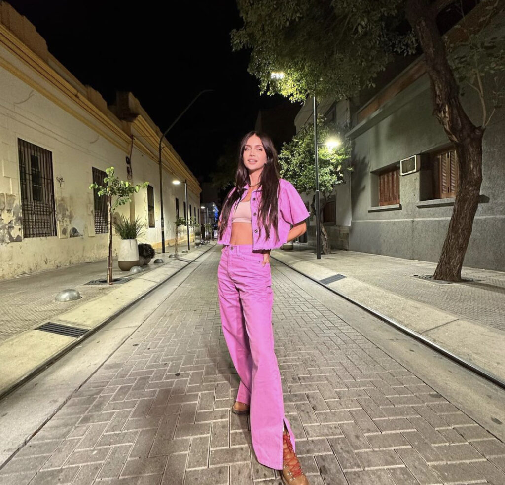 Así es el look barbiecore de Zaira Nara - Revista Para Ti