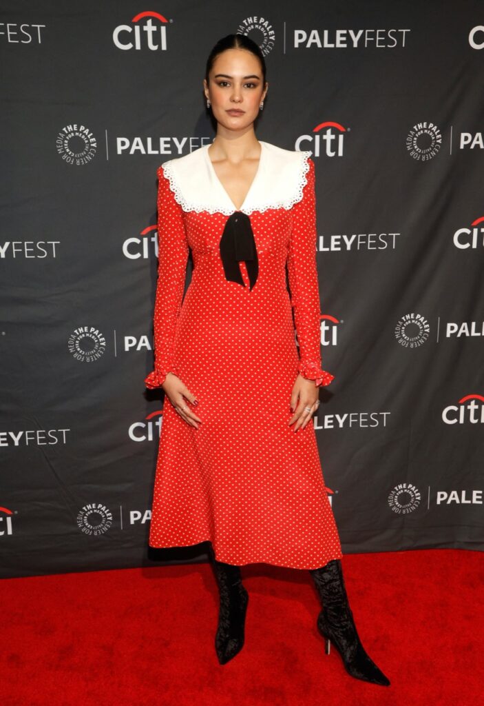 Vidriera: de Courtney Eaton a Christina Ricci, los looks de fiesta en ...