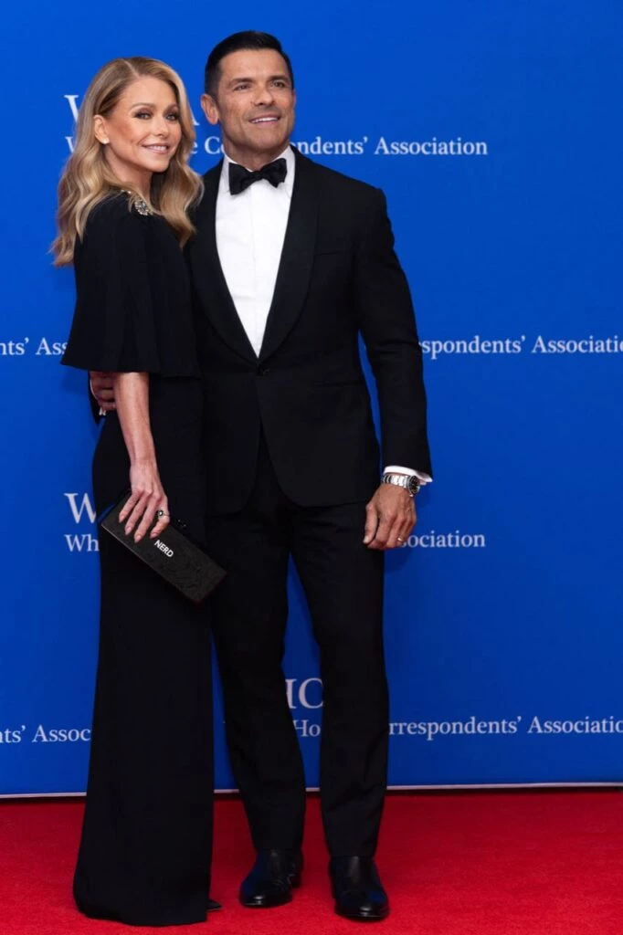 Vidriera: de Julia Fox a Winnie Harlow, los looks de gala en la cena anua de WHCA - Revista Para Ti