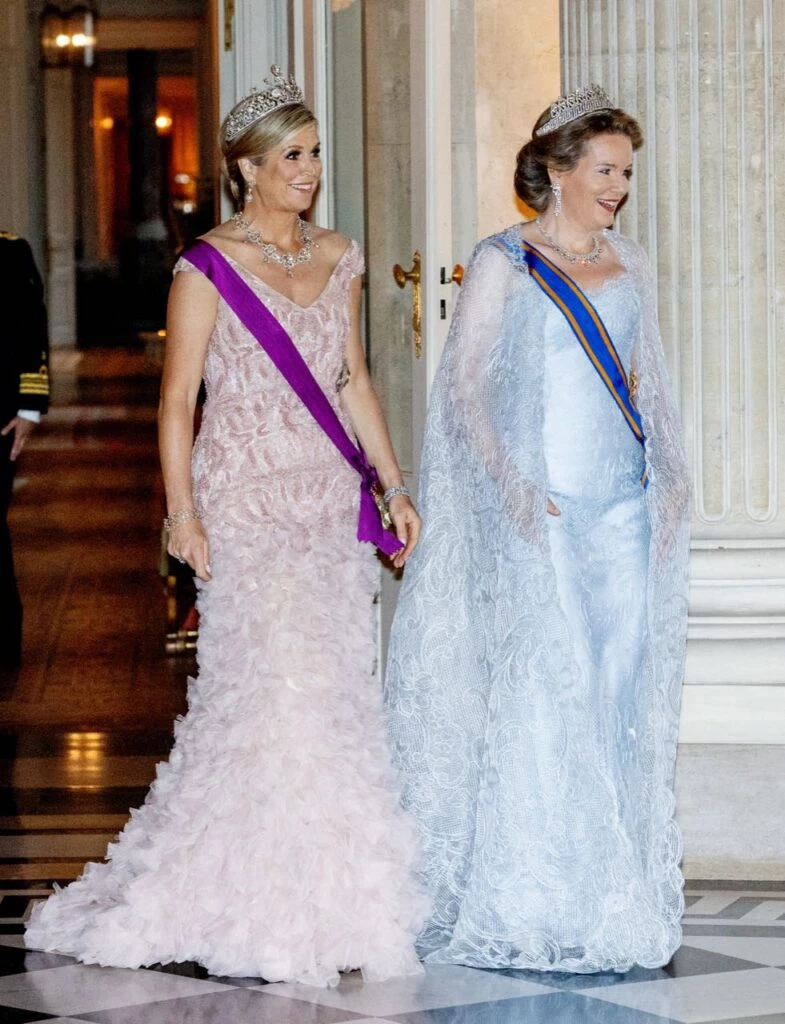 Los glamorosos looks de Máxima y Mathilde de Bélgica: duelo de estilos ...
