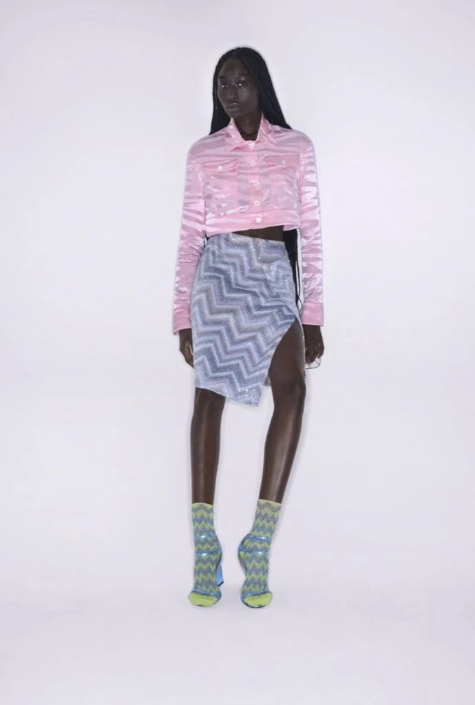 La estampas icónicas de Missoni se presentan en una silueta más sensual ...