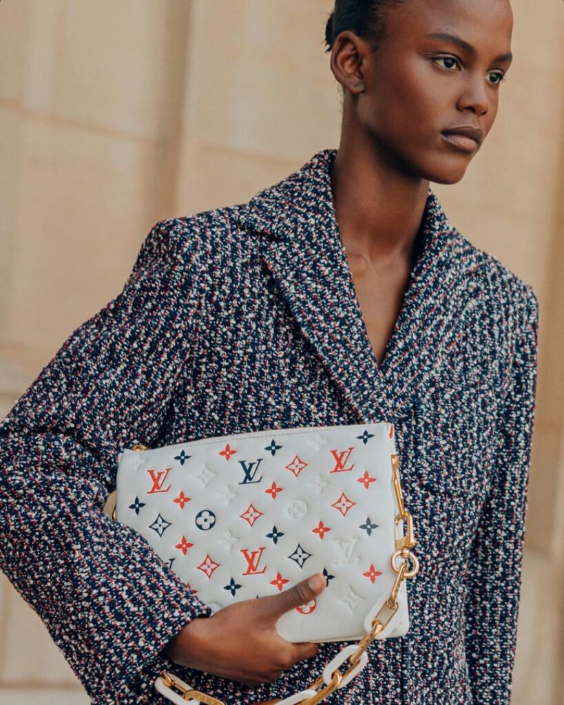 De trenzar pelo a desfilar para Louis Vuitton: la historia de Valentina ...