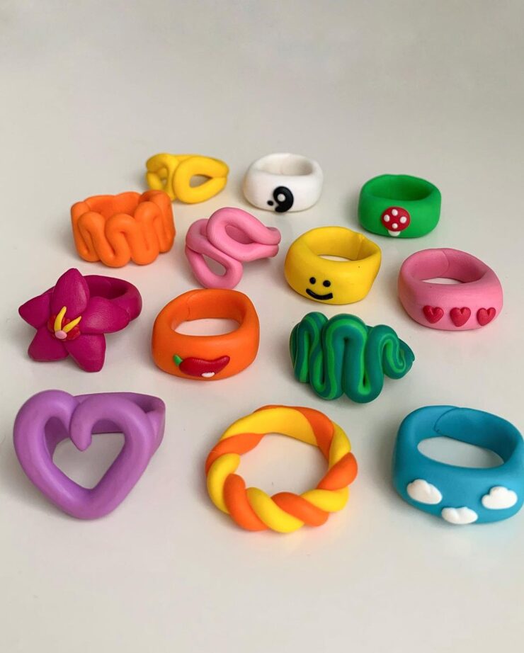 Alerta tendencia: anillos 'chunky', los accesorios más coloridos de la ...