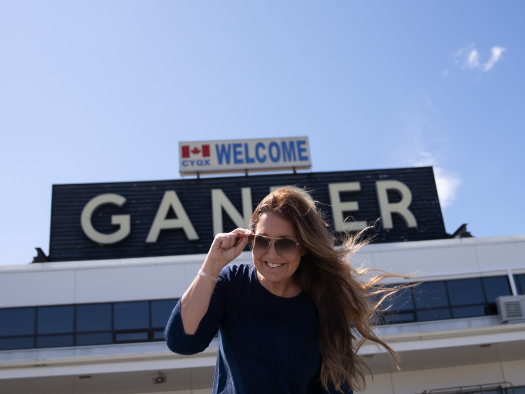 Carla Calabrese y el elenco de Come From Away se reunieron con los ...