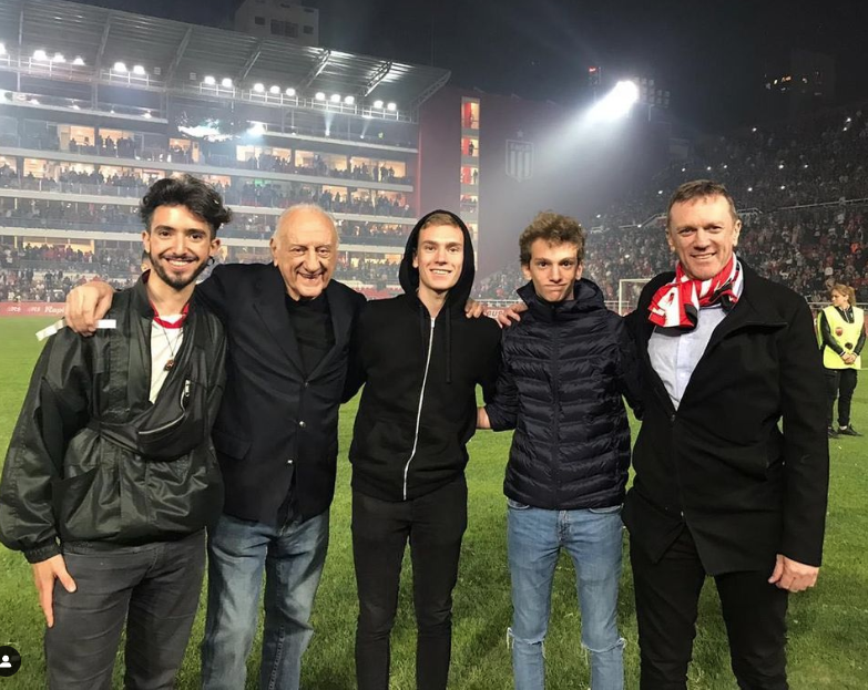 El legado de Los Simuladores: ellos son Mora, Juan, Anita y Pedro, los hijos de Peretti, Seefeld ...