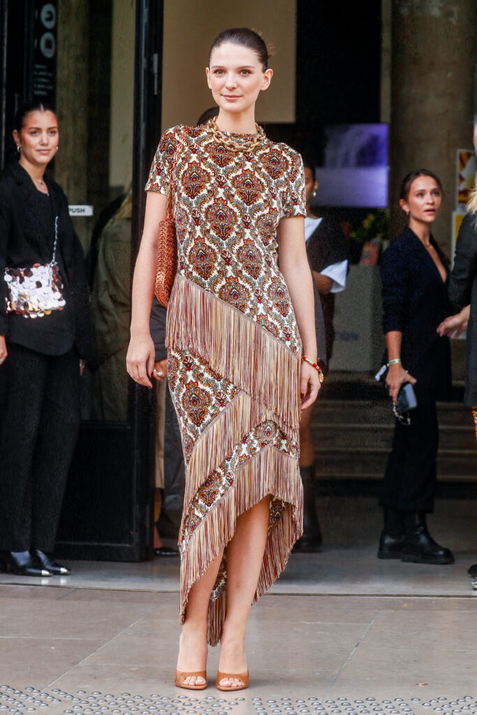 El street style del desfile de Paco Rabanne mostró los looks más ...