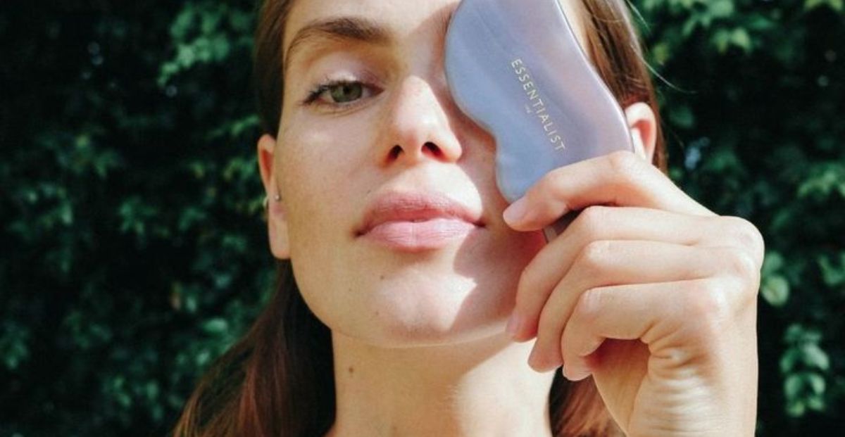 Yoga Facial Mini Rutina Con Guasha Para Disminuir Arrugas Y Relajar El