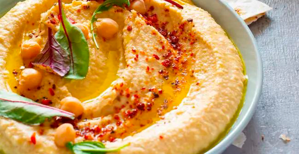 Cómo preparar hummus casero de garbanzos, la receta fácil para la mesa ...