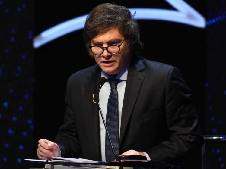 Javier Milei usa un logo similar al de la Casa Blanca: qué significa ...