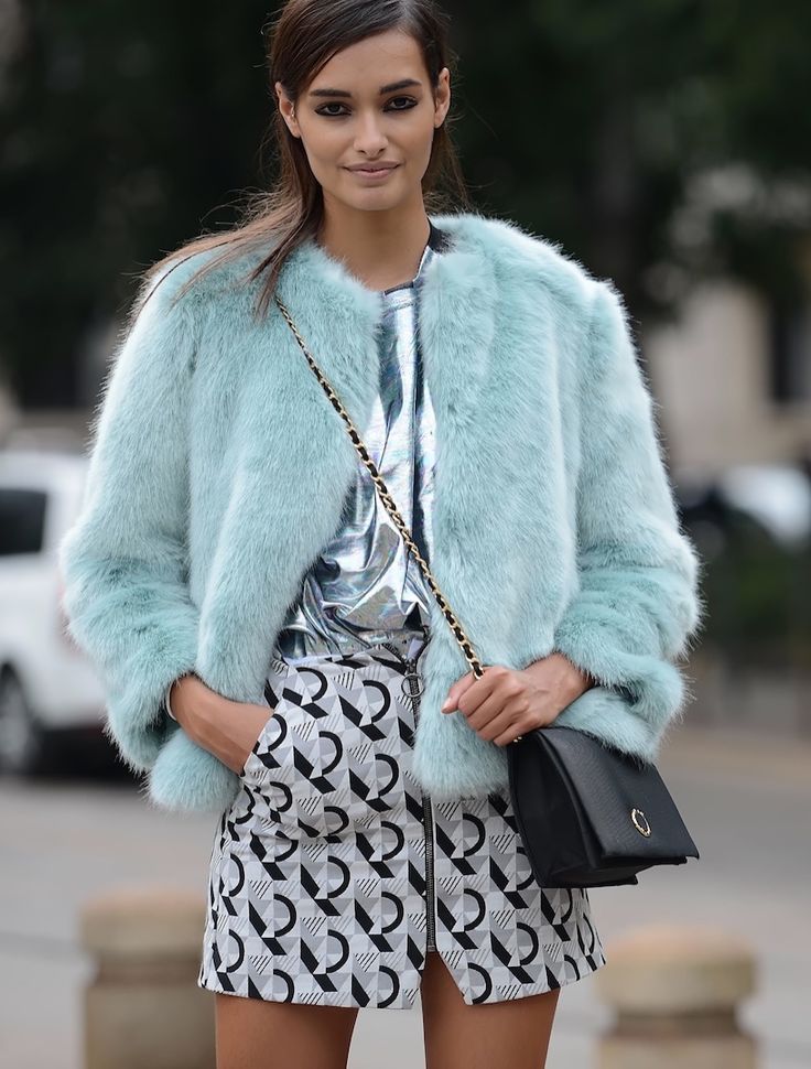 Antonela Roccuzzo eligió la tendencia furry más vista en el street ...