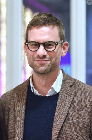 La foto que confirma la relación de Charlotte Casiraghi con el escritor ...